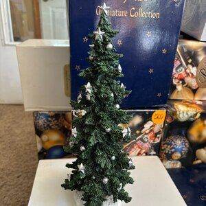 Pipka | Holiday | Pipka Large Glistening Silver Christmas Tree 081 No ...